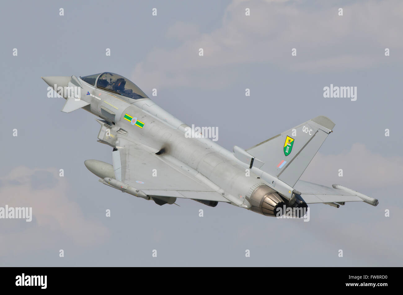 Side view eurofighter typhoon in flight hi-res stock photography and ...