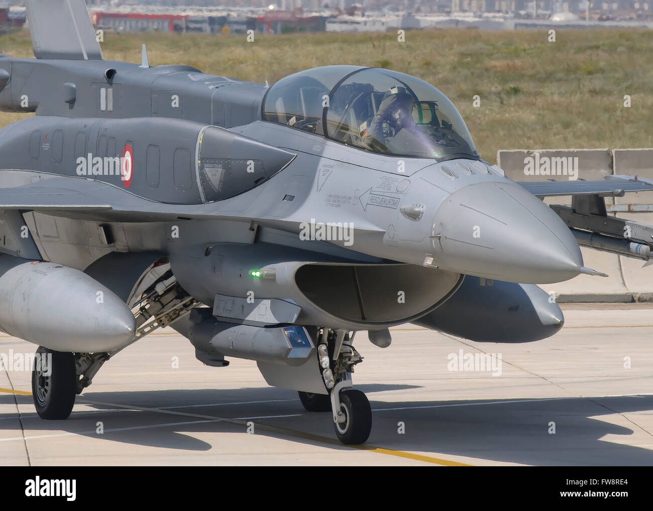 F 16 turkey hi-res stock photography and images - Alamy