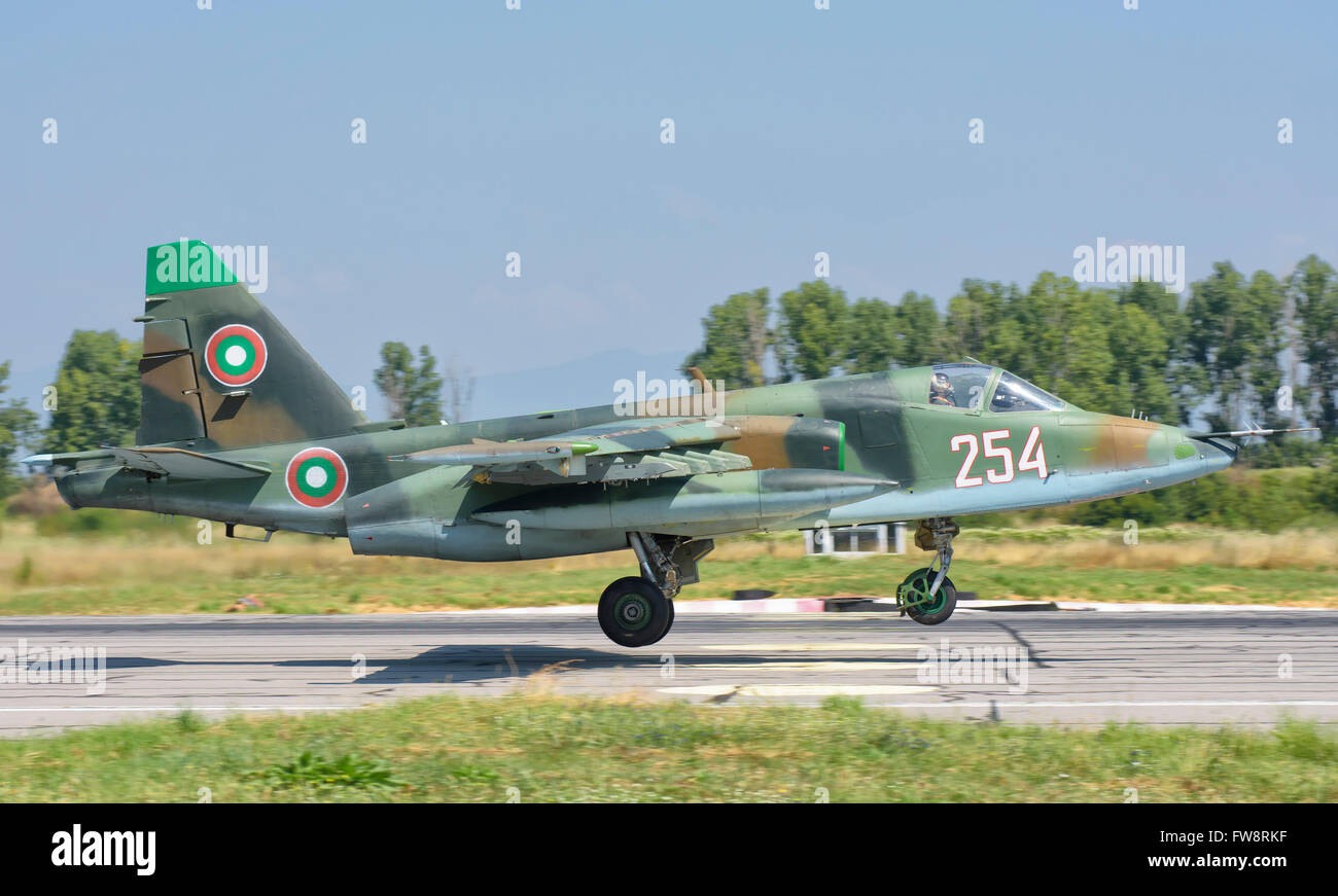 Sukhoi su 25 fighter jet hi-res stock photography and images - Alamy