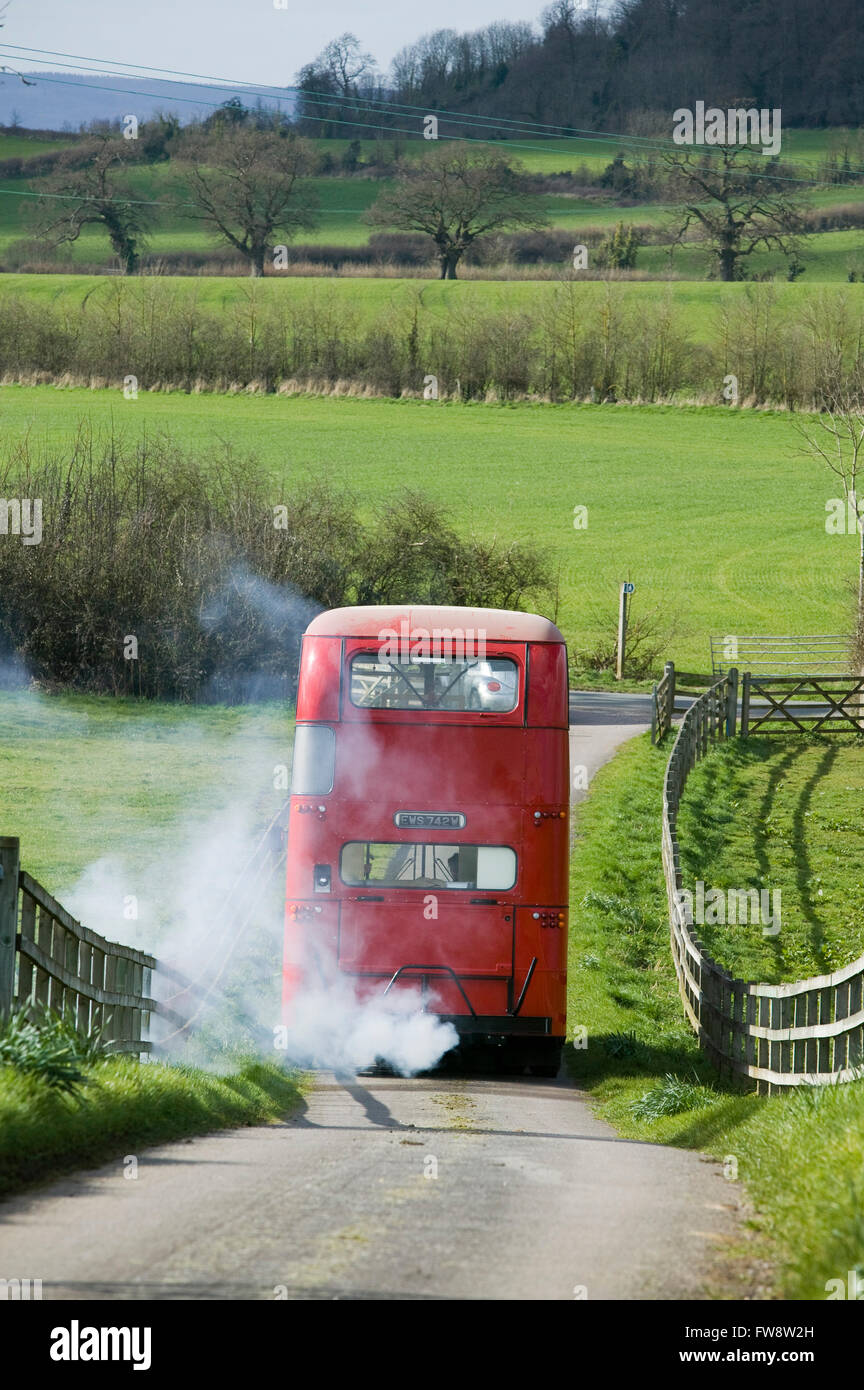 Summer holiday film cliff richard hi-res stock photography and images ...