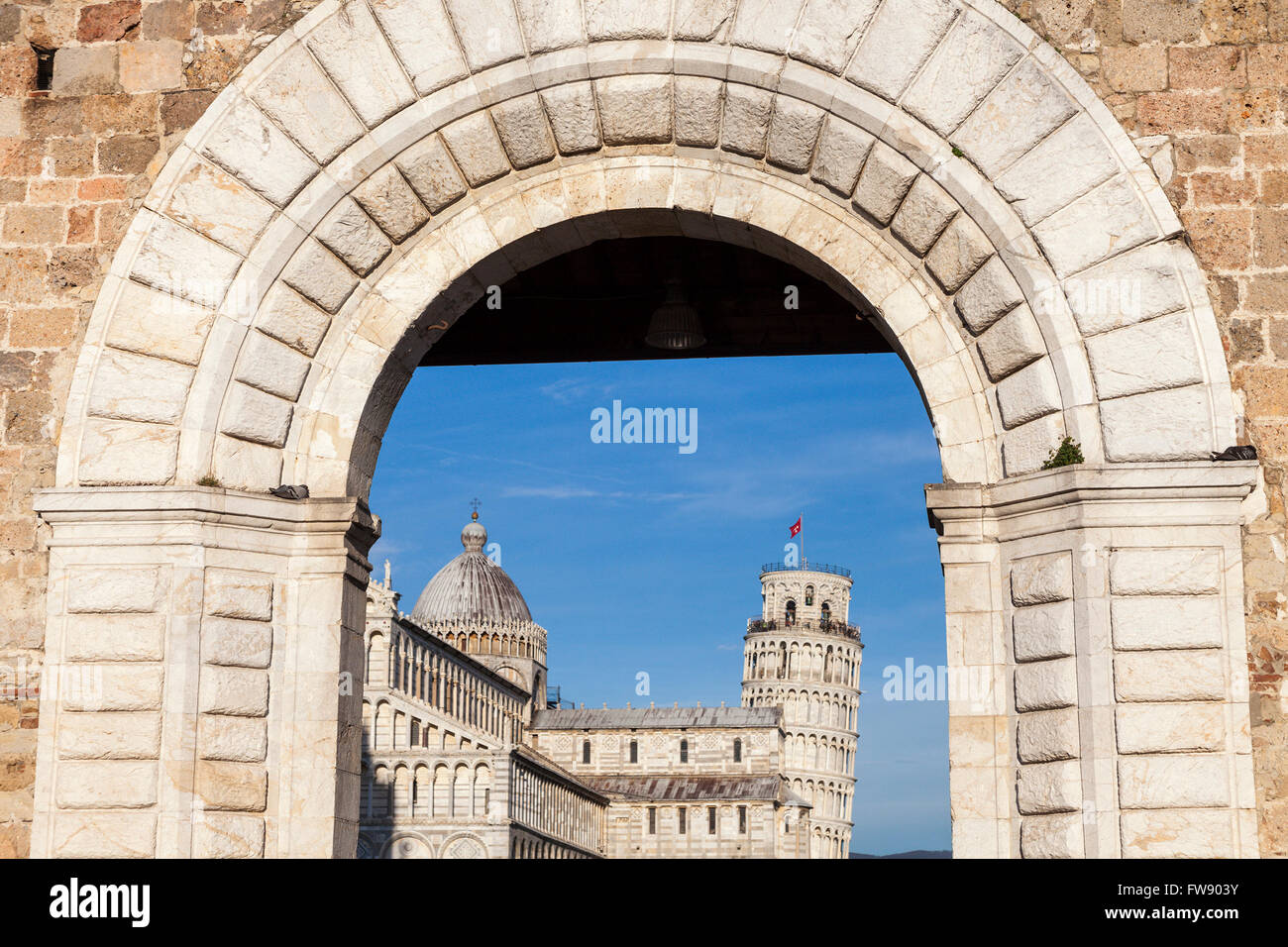 Leaning tower cathedral duomo hi-res stock photography and images - Alamy