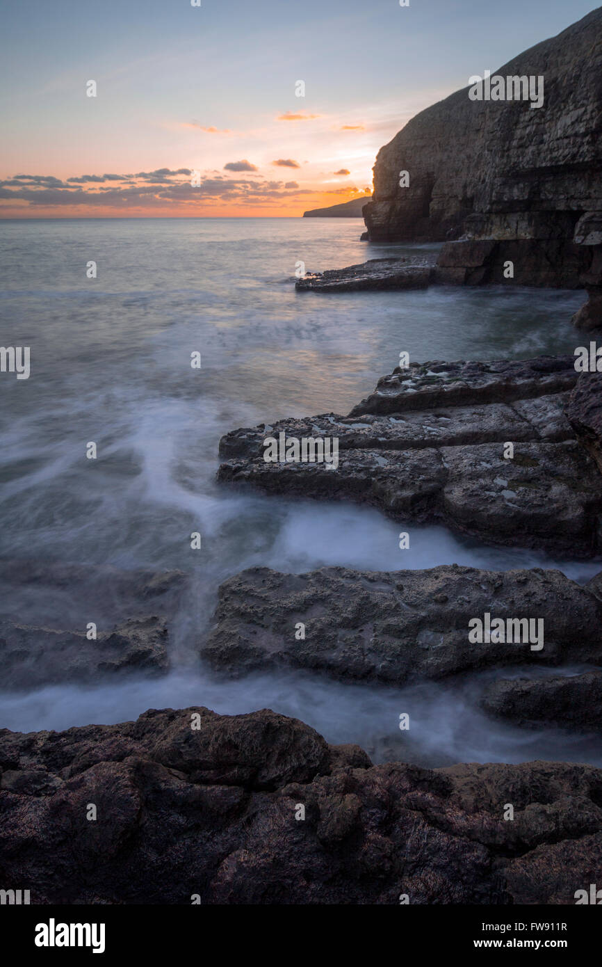 Jurassic coast dorset dancing ledge hi-res stock photography and images ...