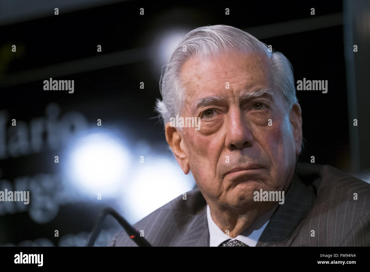 Peruvian writer Mario Vargas Llosa during the presentation of his new ...