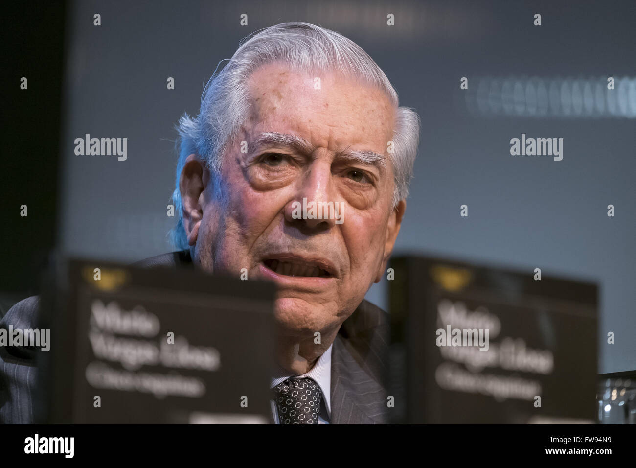 Peruvian writer Mario Vargas Llosa during the presentation of his new ...