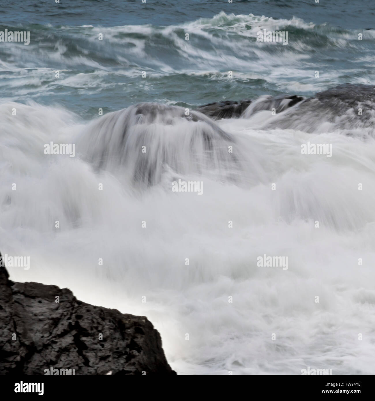 Wave splashing at coast, Pettinger Point, Cox Bay, Pacific Rim National ...