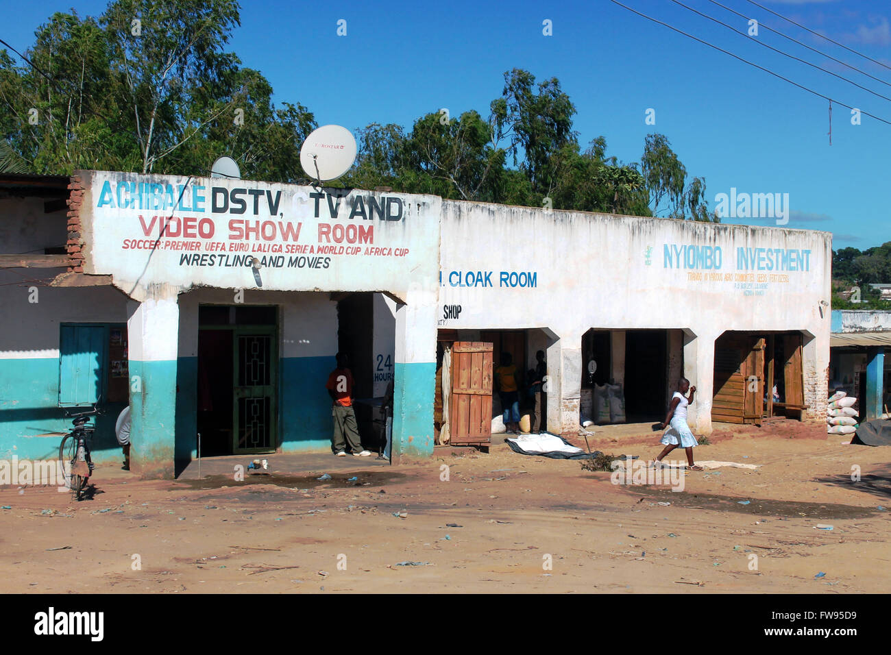 Shops in Mzimba, Malawi Stock Photo, Royalty Free Image: 101620101 - Alamy
