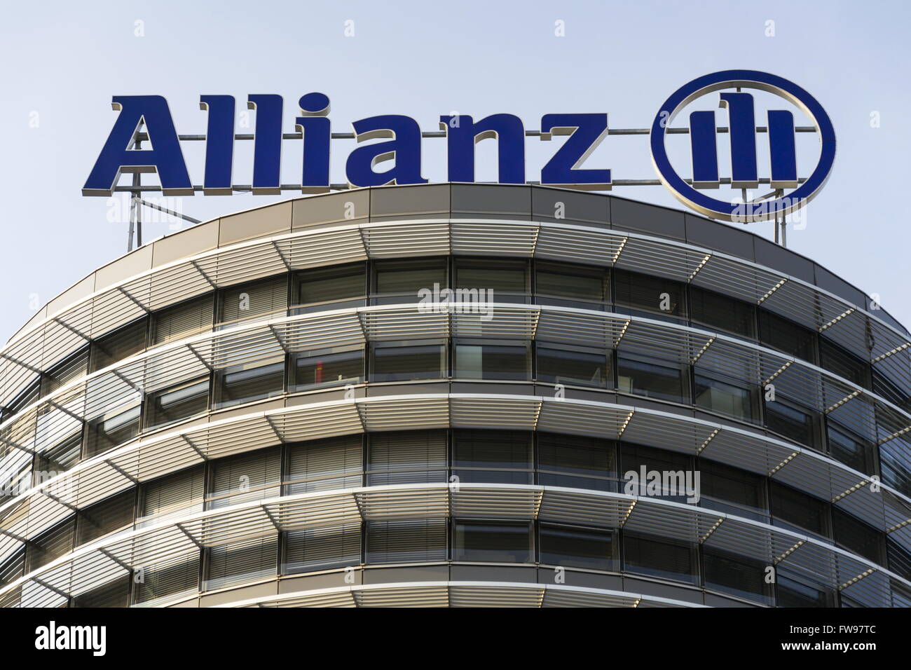 Allianz logo hi-res stock photography and images - Alamy