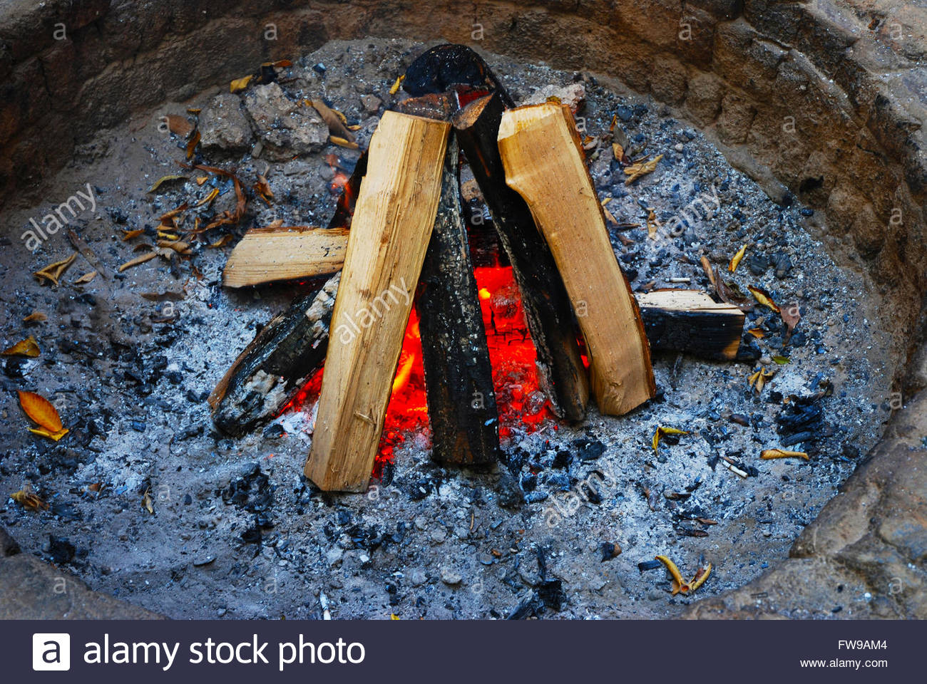 Charcoal Brazier Stock Photos & Charcoal Brazier Stock Images - Alamy