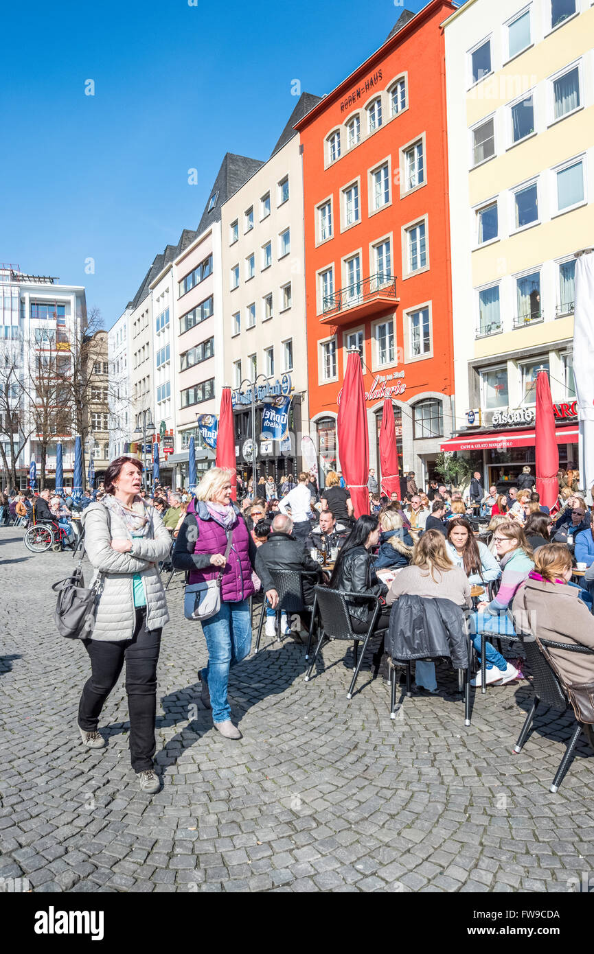 Cologne street scene on Neu Platz Stock Photo - Alamy