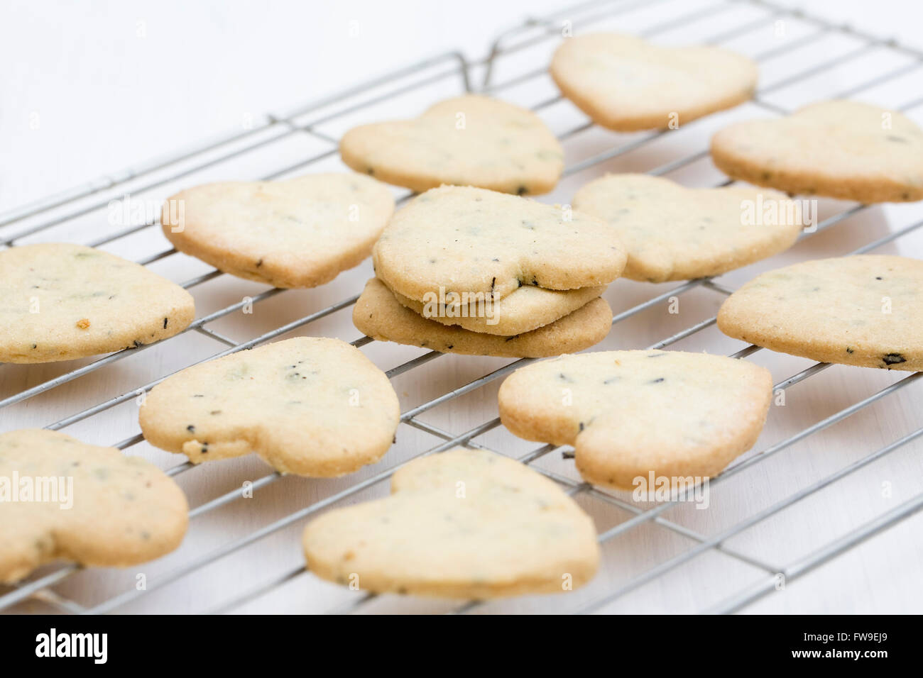 Biscuits cooling rack white hi-res stock photography and images - Alamy