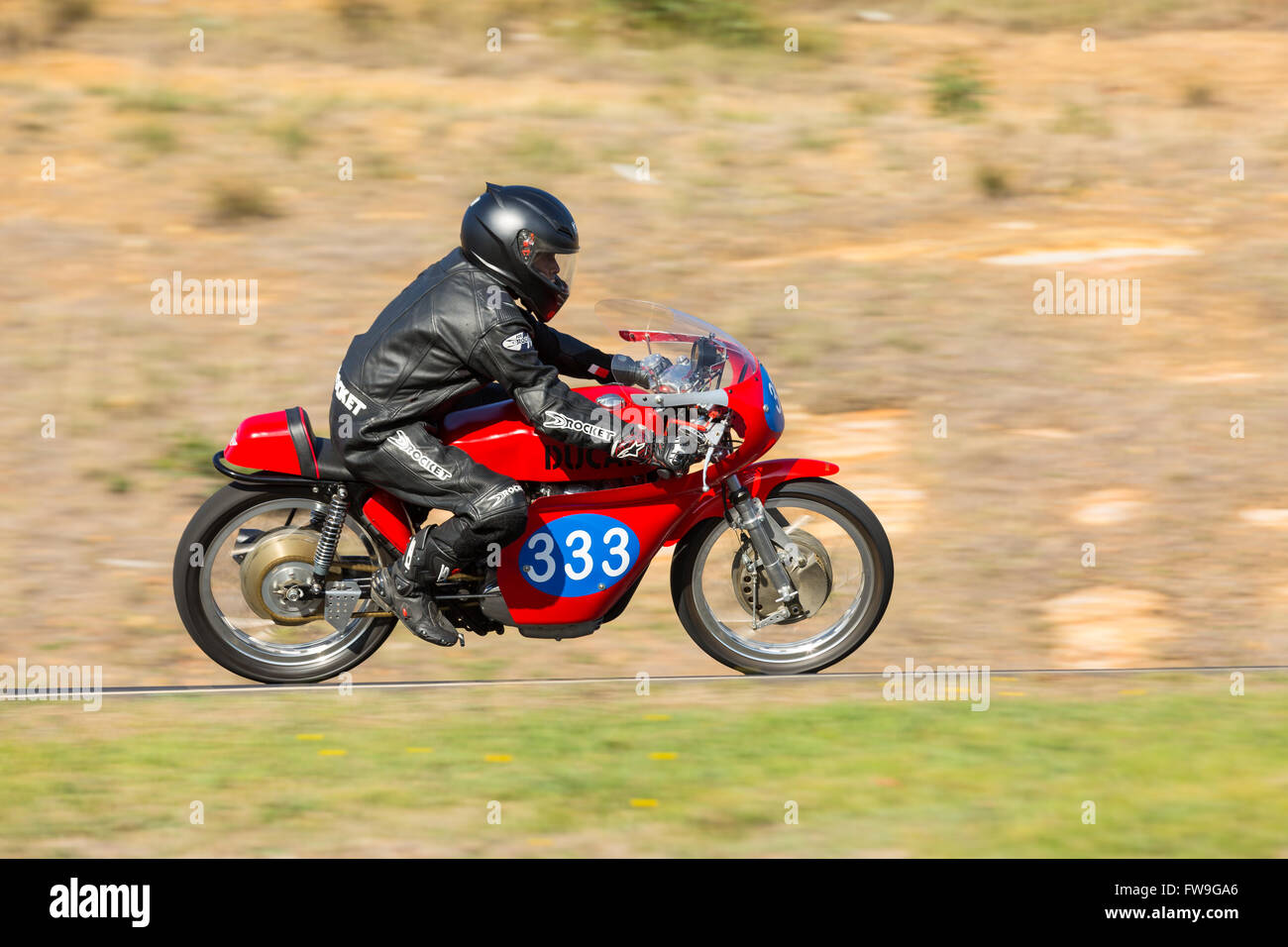 BROADFORD, VICTORIA/AUSTRALIA - APRIL 1, 2016: Classic bikes practice ...