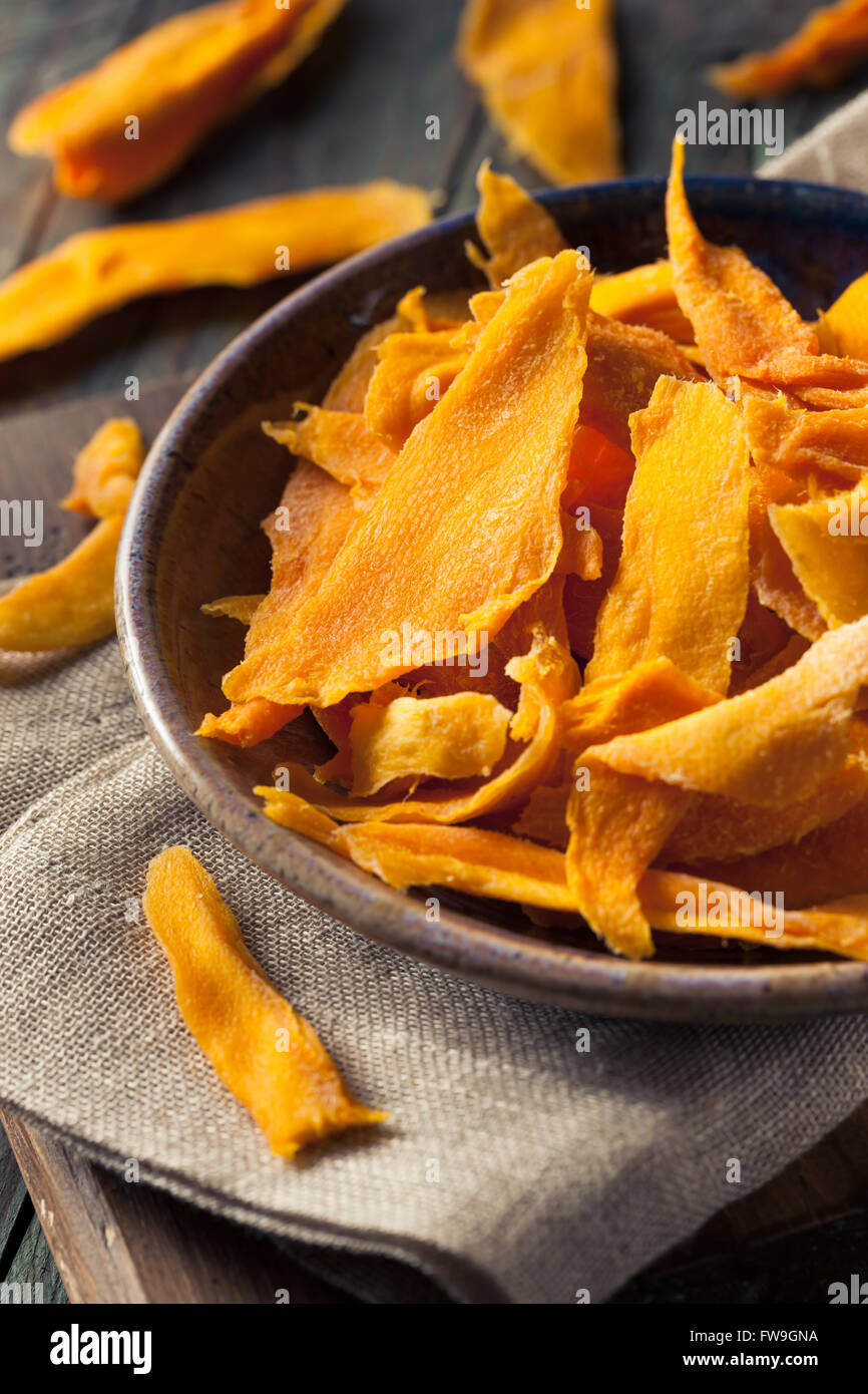 How to make dried mangoes hi-res stock photography and images - Alamy