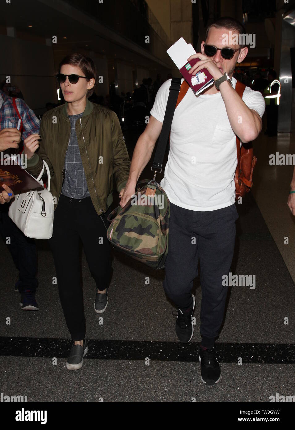 Kate Mara arrives at Los Angeles International Airport with boyfriend ...