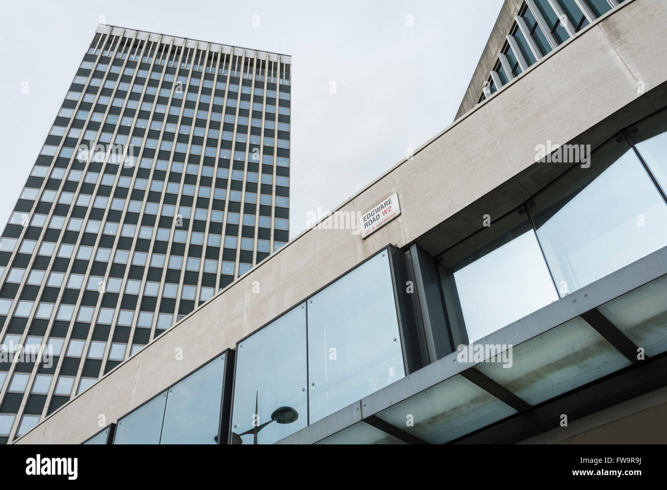 Edgware high street hi-res stock photography and images - Alamy