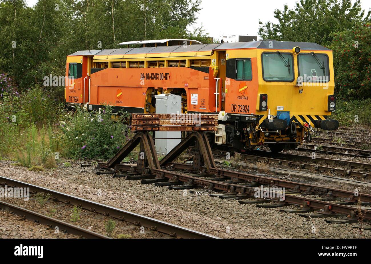 Colas DR 73924 engineering vehicle at Newark Northgate Railway Train ...