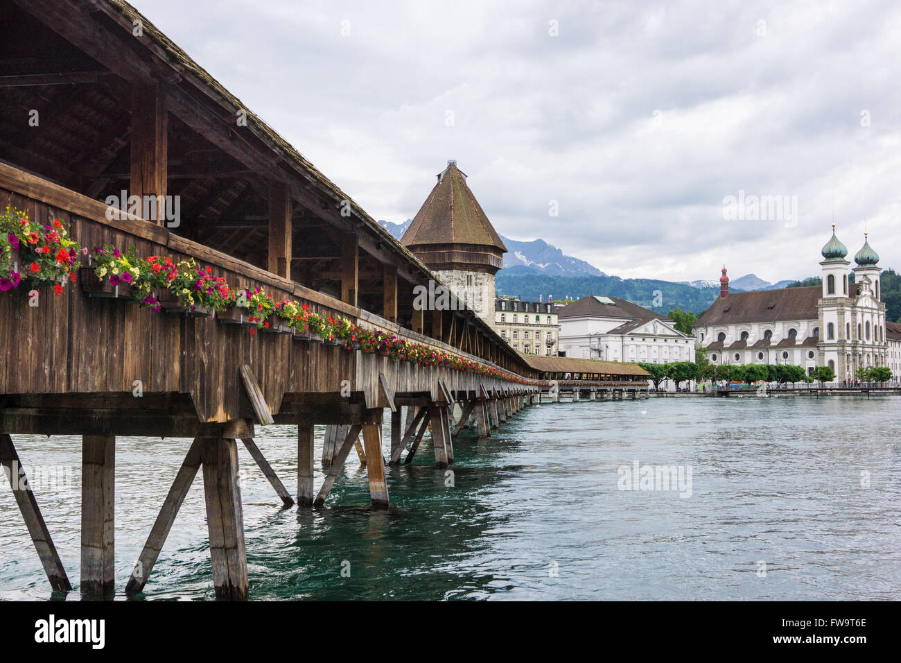 Chapel bridge lucerne hi-res stock photography and images - Alamy