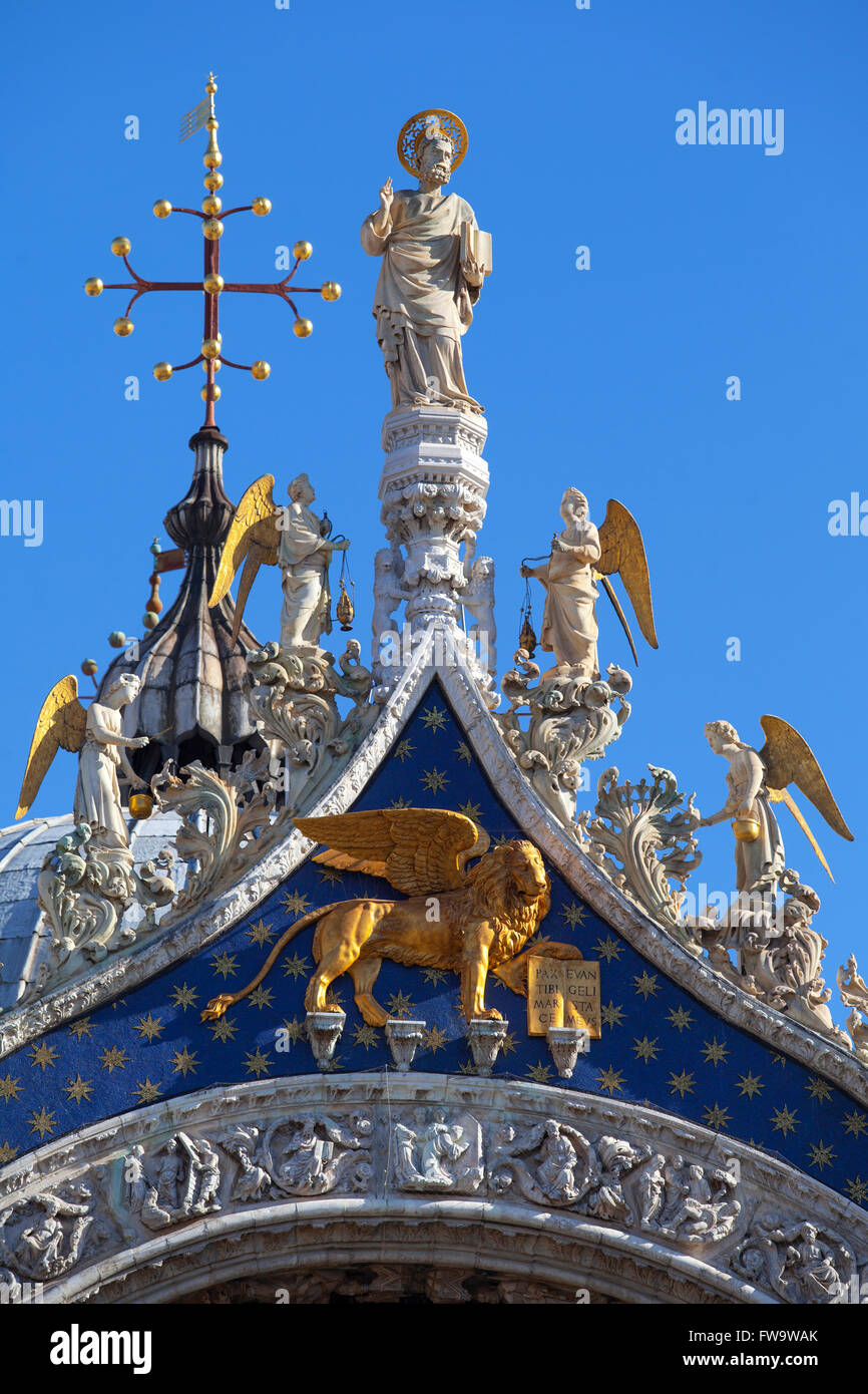 St lucia cathedral hi-res stock photography and images - Alamy