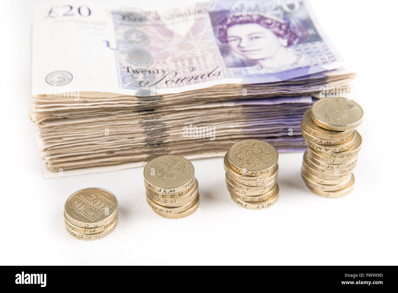 Handling cash hi-res stock photography and images - Alamy