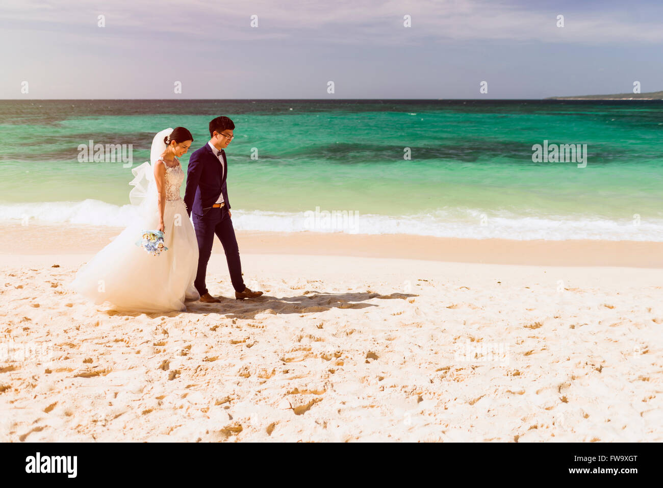 Chinese bride and groom wedding photos in Boracay / Philippines, Puka ...