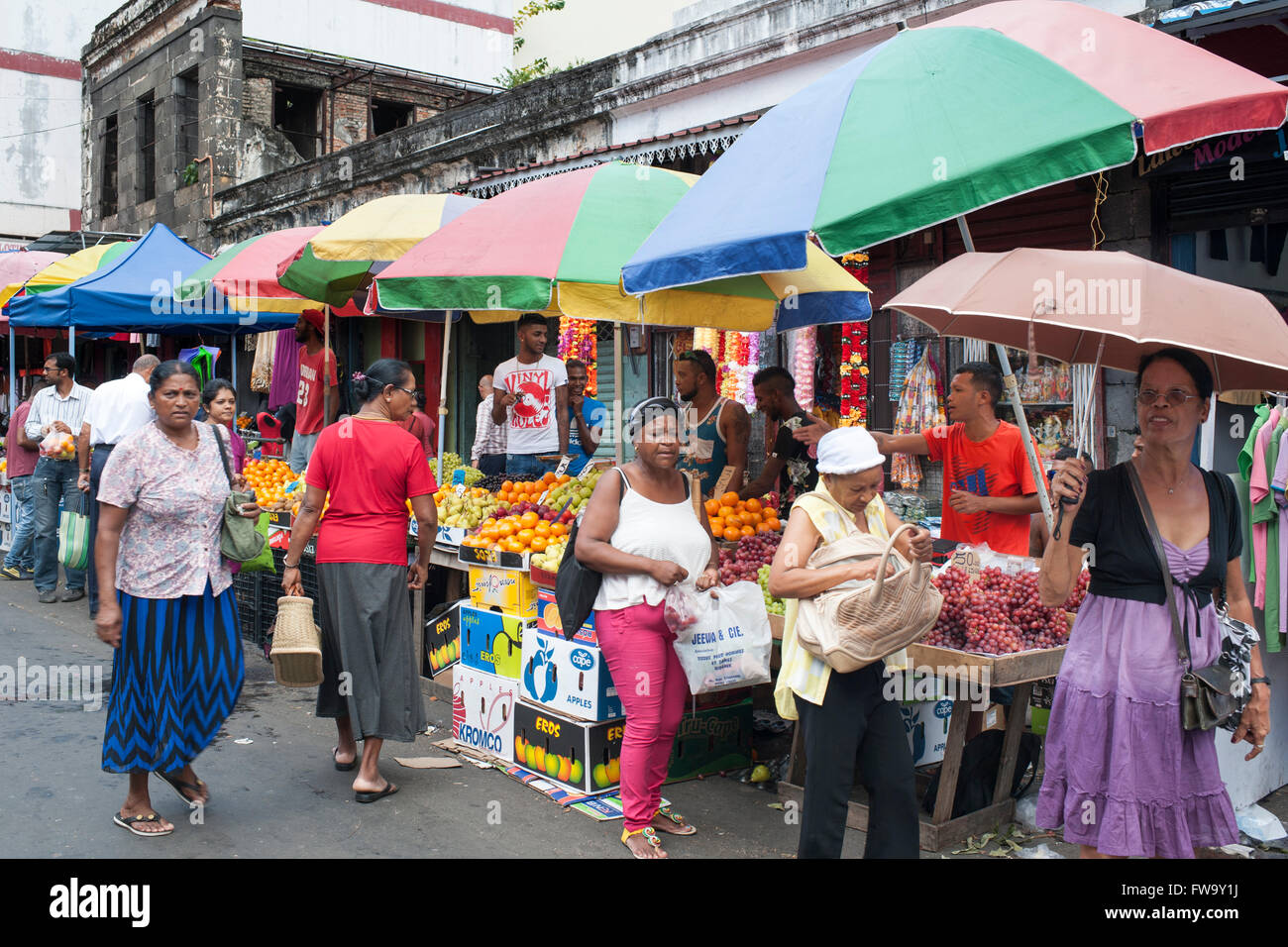 The Port Louis street market in Mauritius Stock Photo - Alamy
