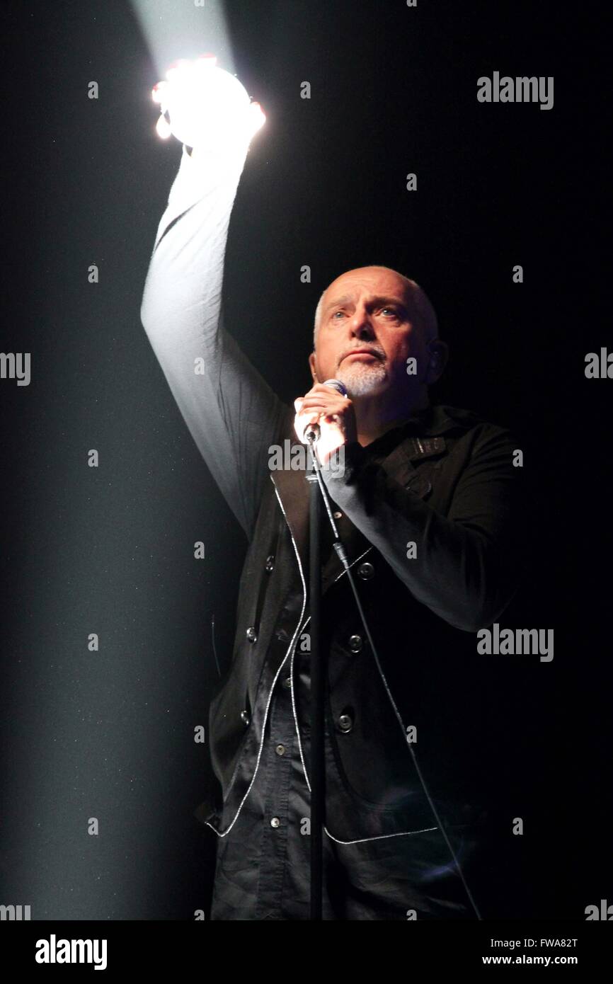 PETER GABRIEL Radio City Music Hall , New York City 5/03/2010 Photo ...