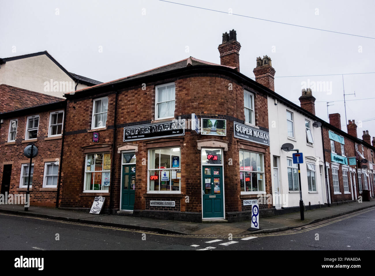A corner shop in Wolverhampton Stock Photo - Alamy