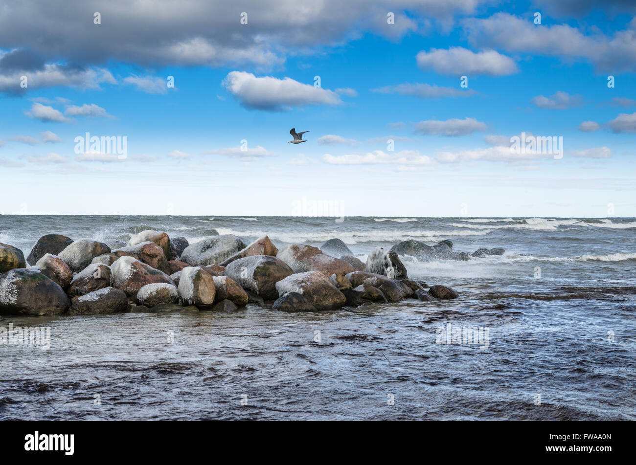 Breaking rocks hi-res stock photography and images - Alamy