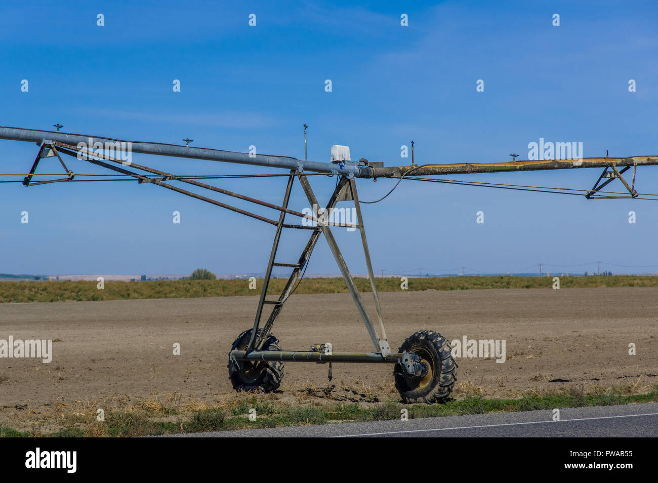 Center pivot irrigation system on a farm in eastern Washington, USA ...