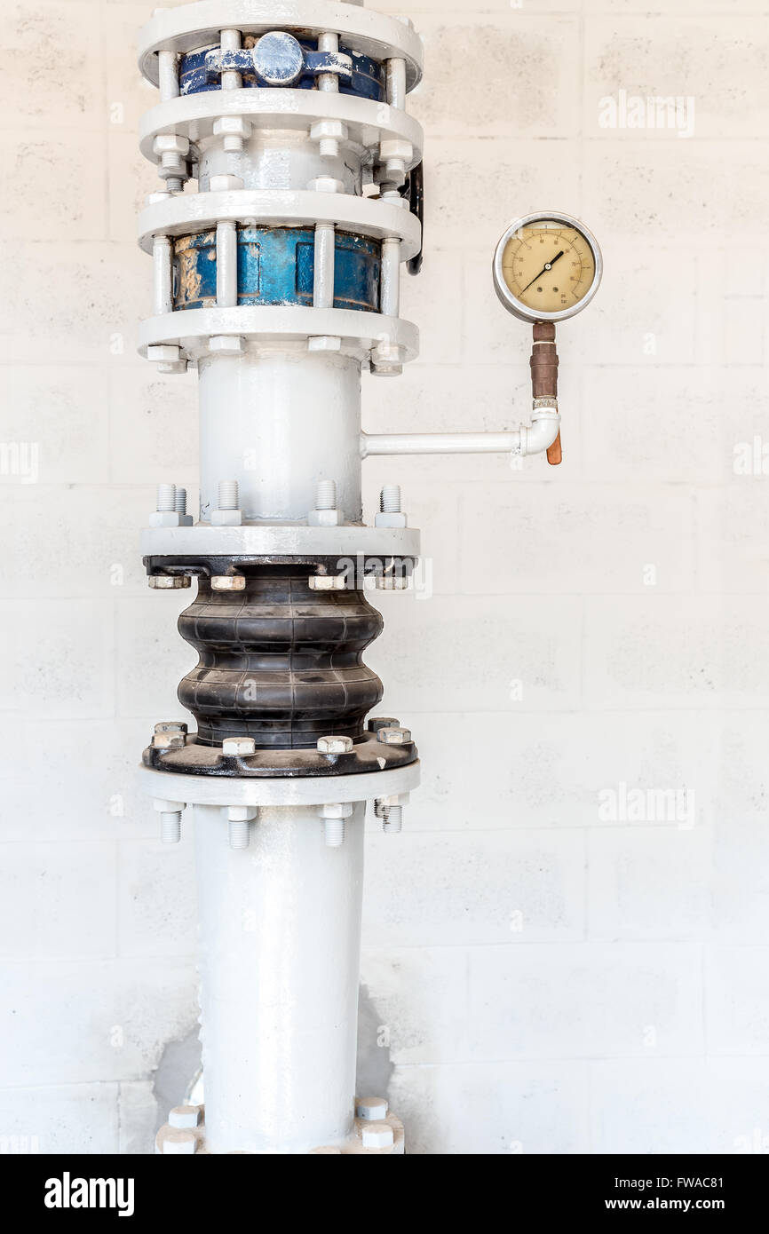 Old pressure gauge hi-res stock photography and images - Alamy