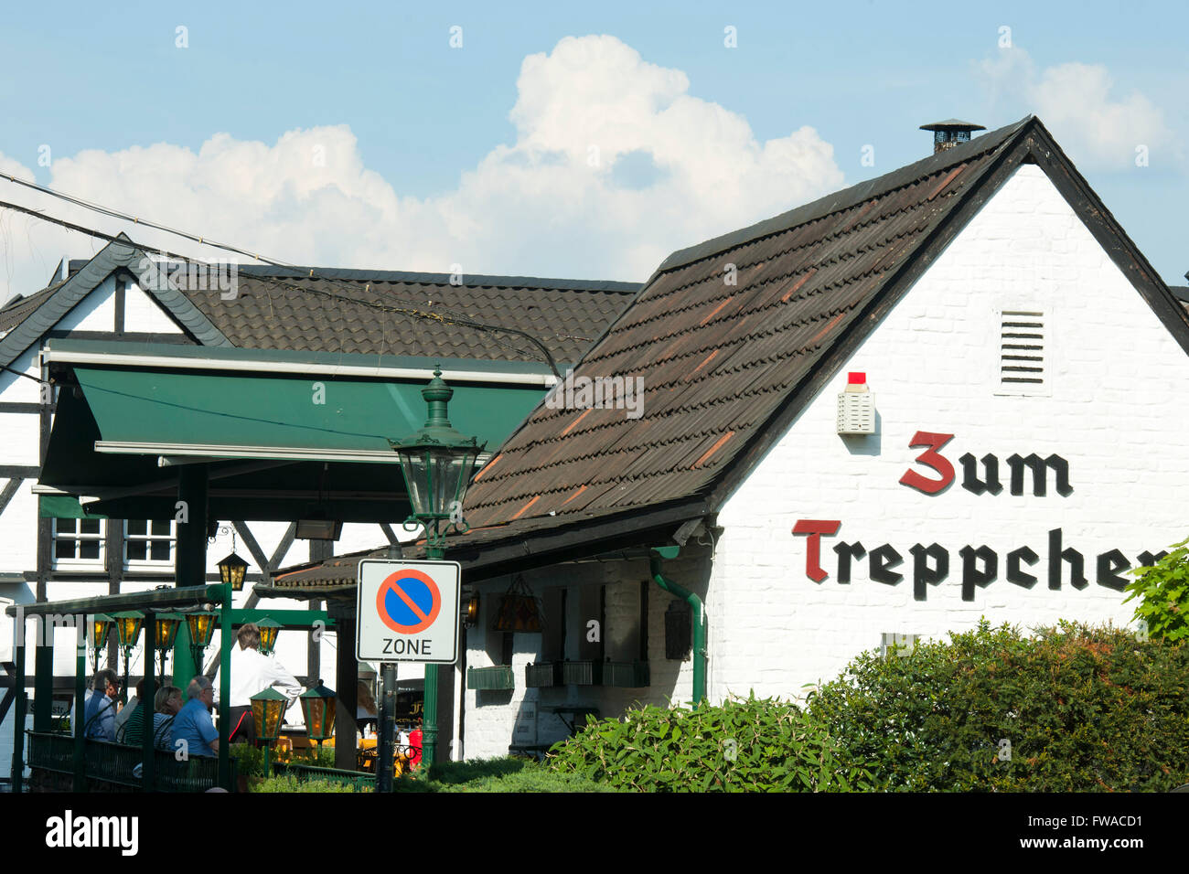 KÃ¶ln, Rodenkirchen, GaststÃ¤tte zum Treppchen Stock Photo - Alamy