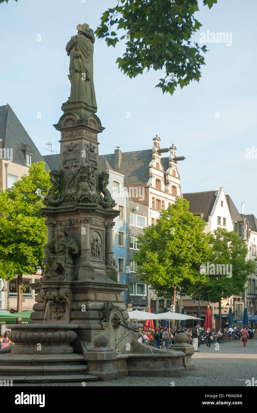 Köln, Altstadt-Nord, Alter Markt, Jan von Werth-Brunnen Stock Photo - Alamy