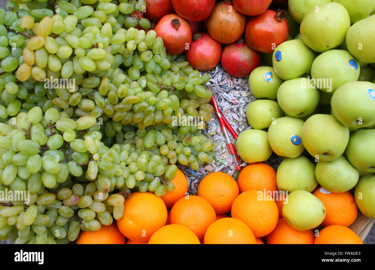Stack fruits hi-res stock photography and images - Alamy