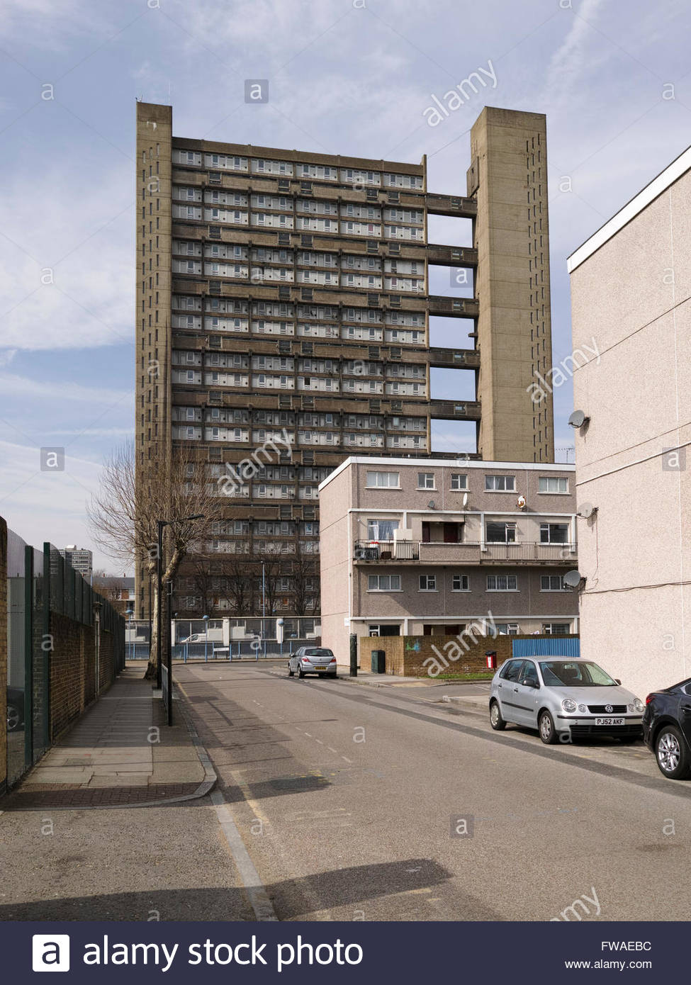 1960s Architecture High Rise Tower Stock Photos & 1960s Architecture ...