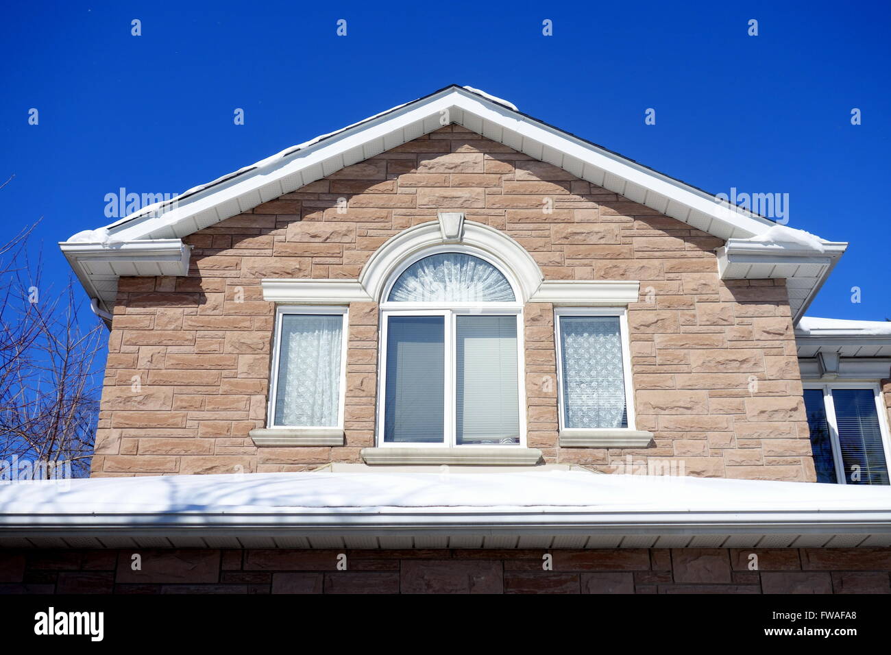 Level of the window hi-res stock photography and images - Alamy