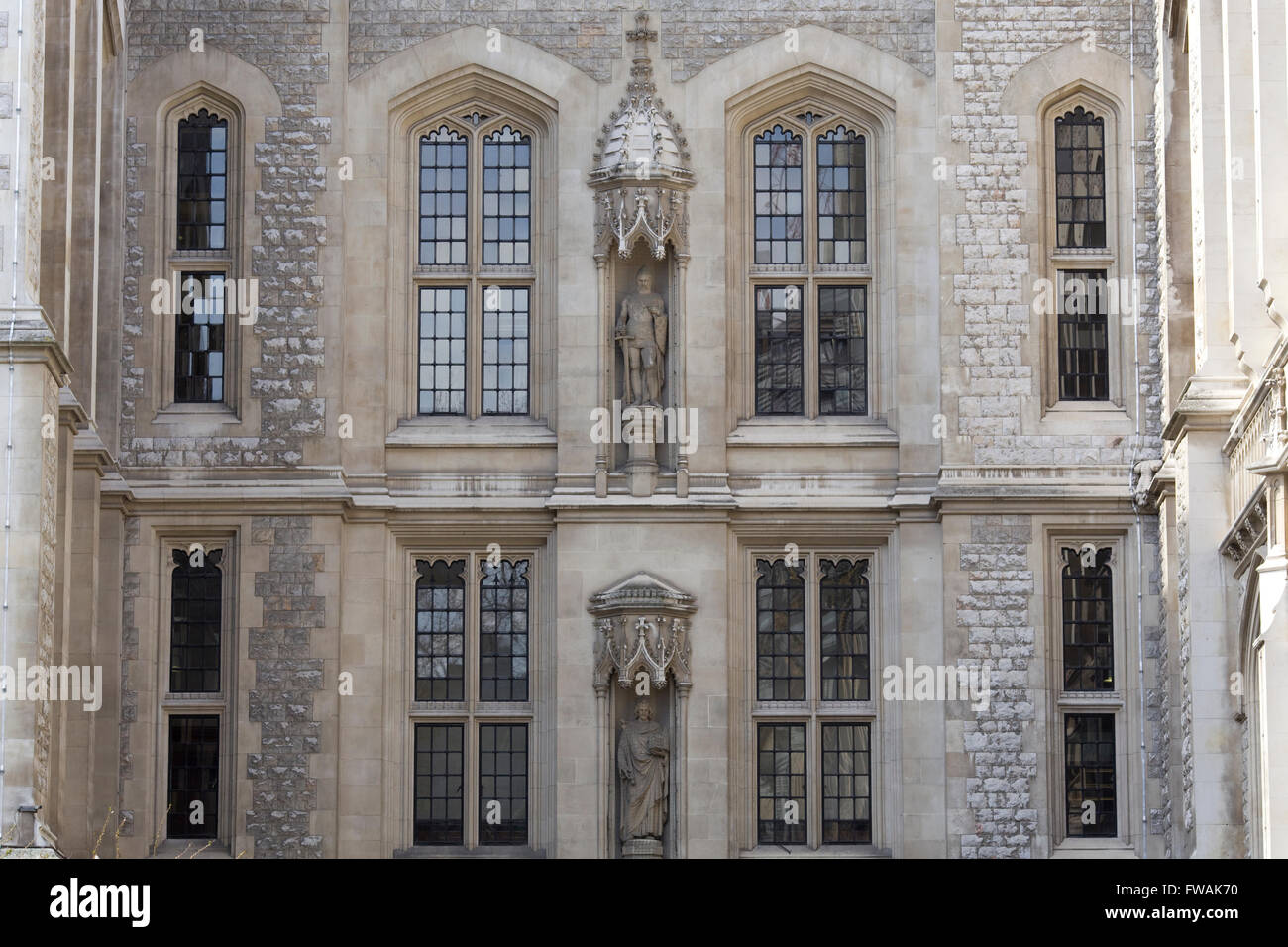 Facade at the Maughan Library at Kings College Stock Photo - Alamy