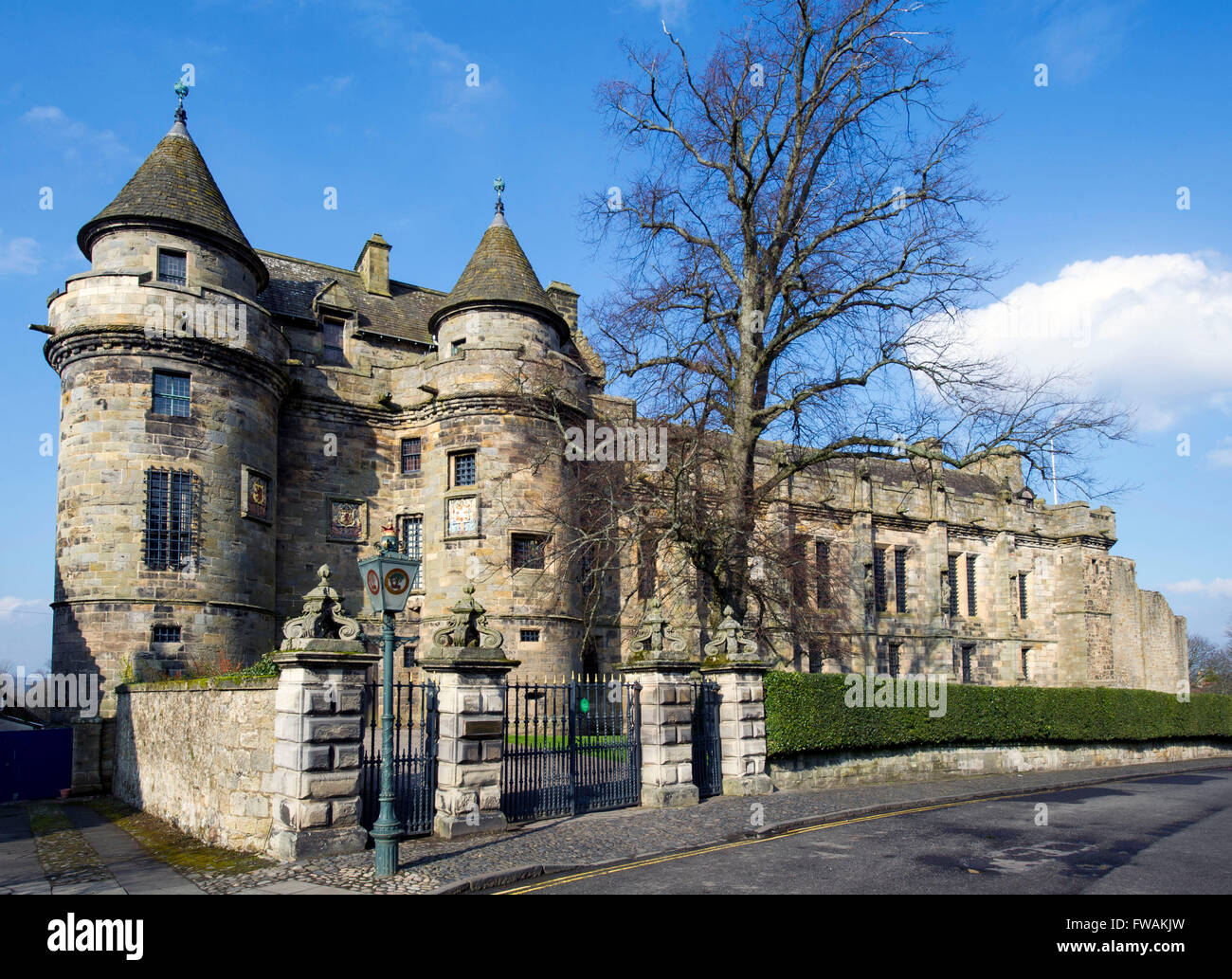 Scotland falkland palace hi-res stock photography and images - Alamy