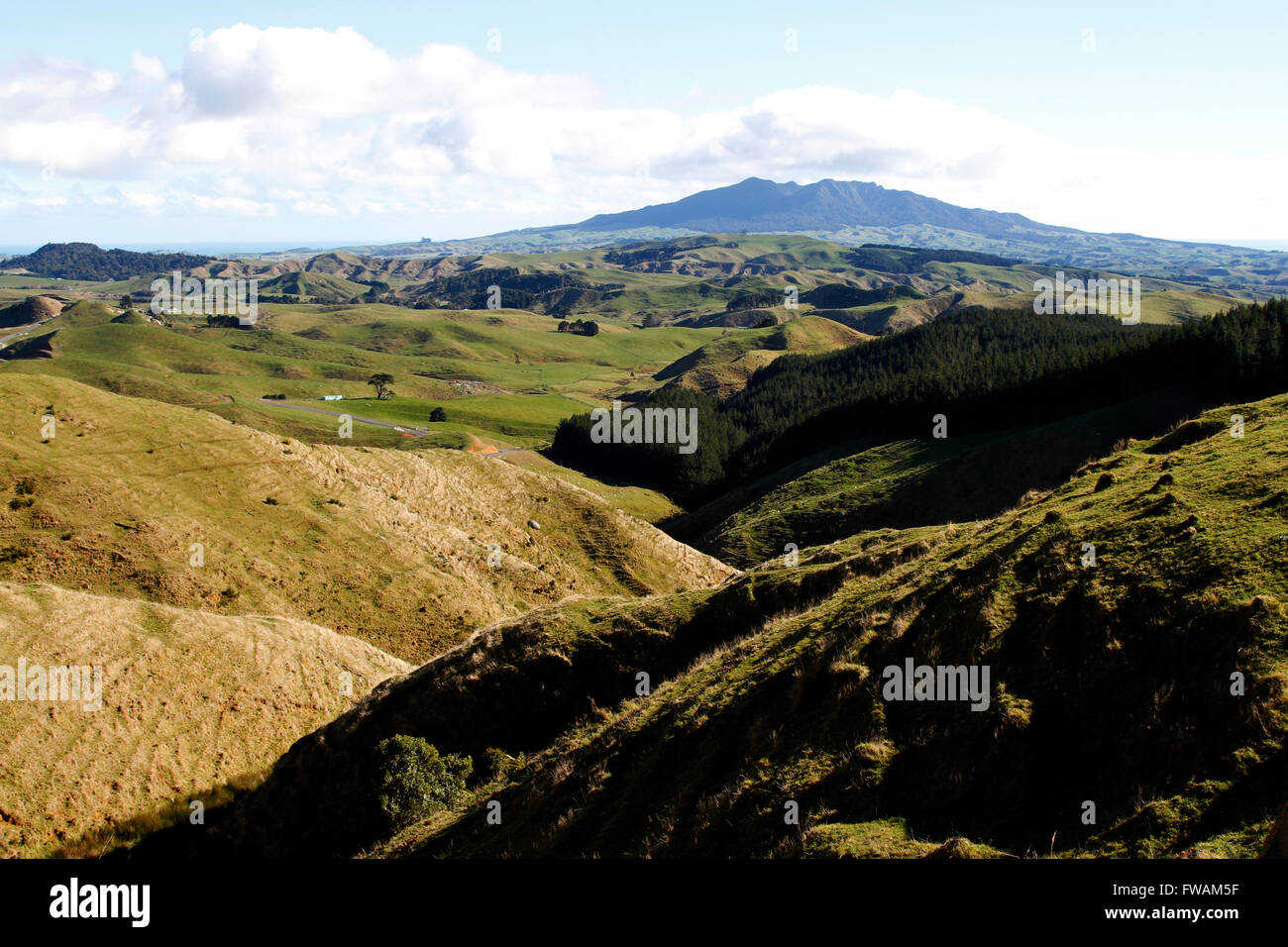 Down valley hi-res stock photography and images - Alamy