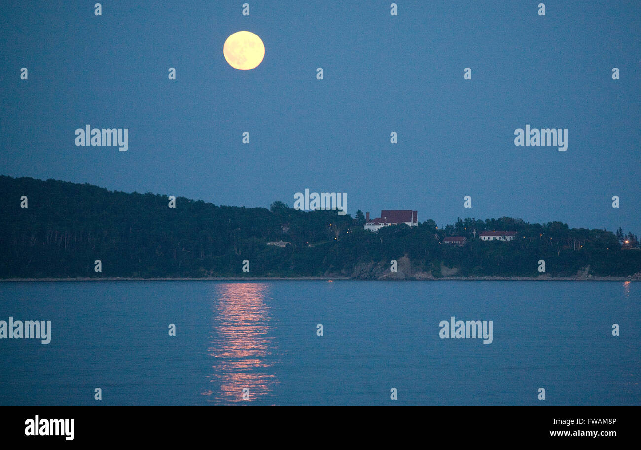 Moon rise with reflection hi-res stock photography and images - Alamy