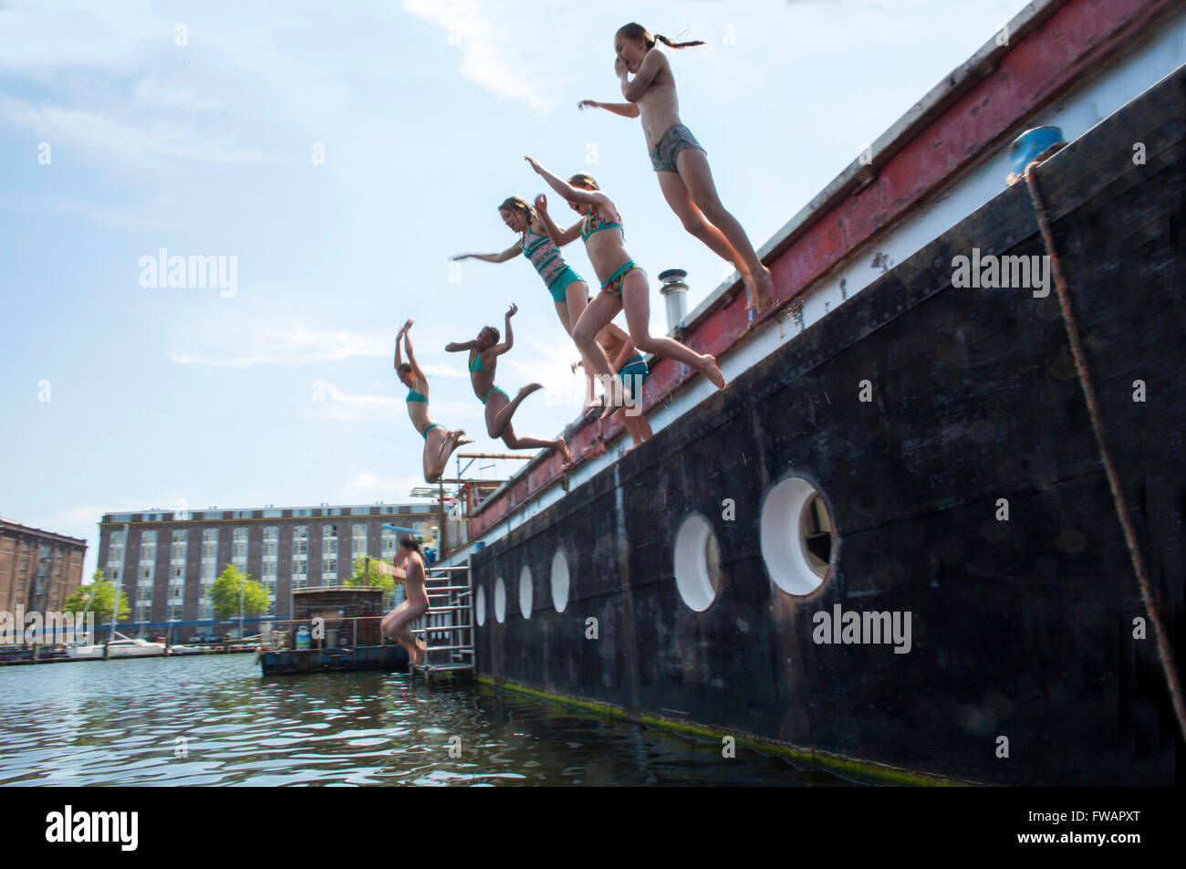 Dutch girls hi-res stock photography and images - Alamy