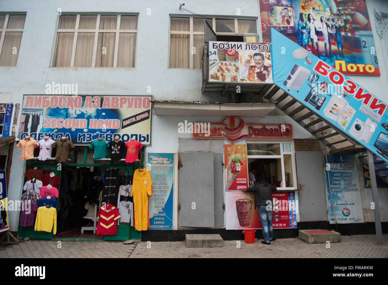 Tajikistan street scene dushanbe hi-res stock photography and images ...