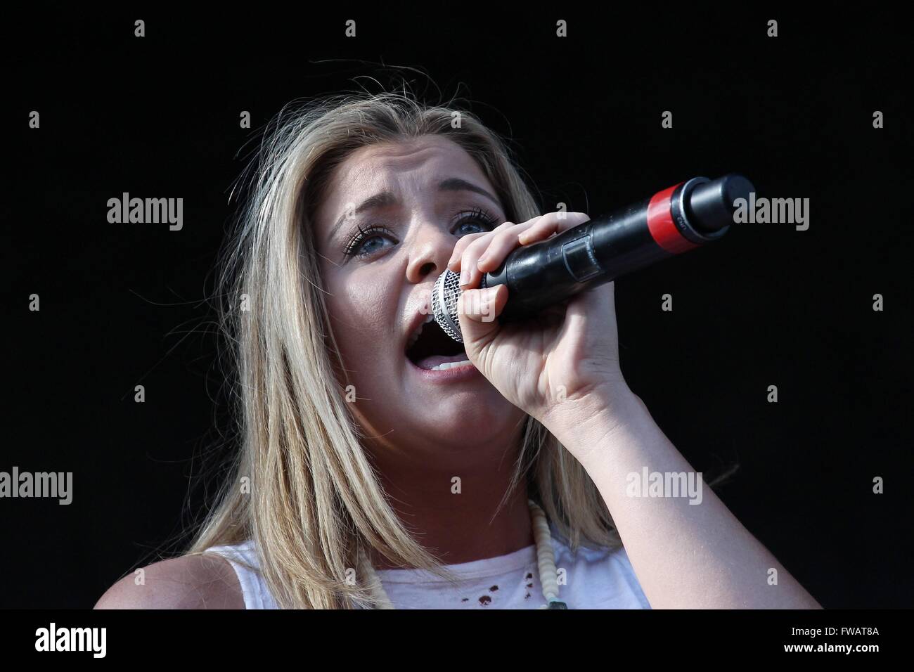Lauren alaina 2016 hi-res stock photography and images - Alamy