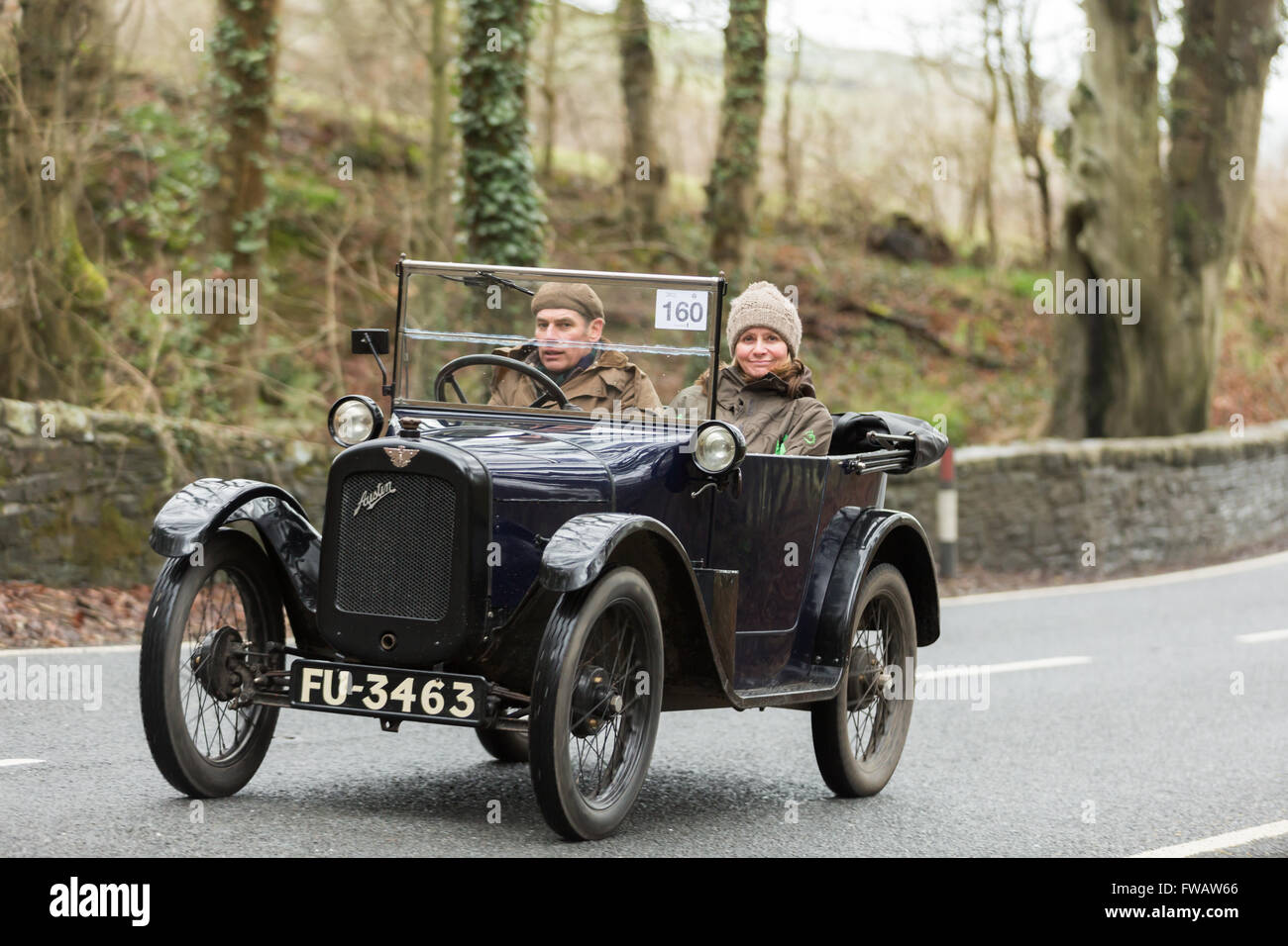 Vintage car woman driving hi-res stock photography and images - Alamy