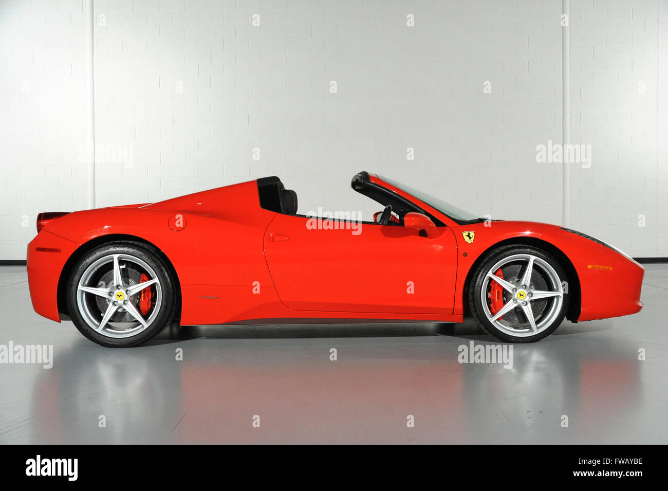 April 1, 2016: 2014 Red Ferrari Spider 458 Stock Photo - Alamy