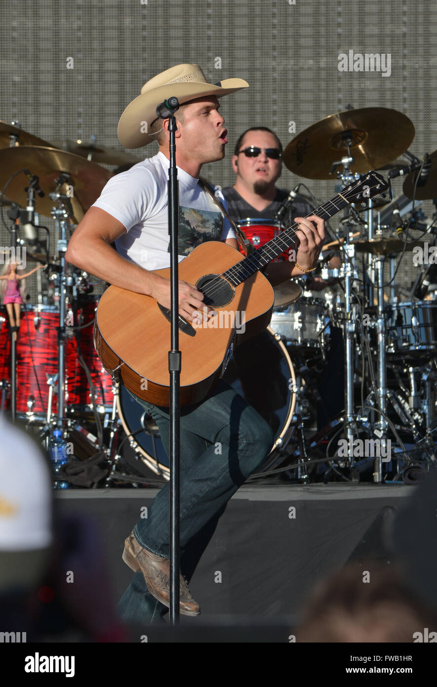 Las Vegas, Nevada, USA. 2nd Apr, 2016. Country music singer Dustin ...