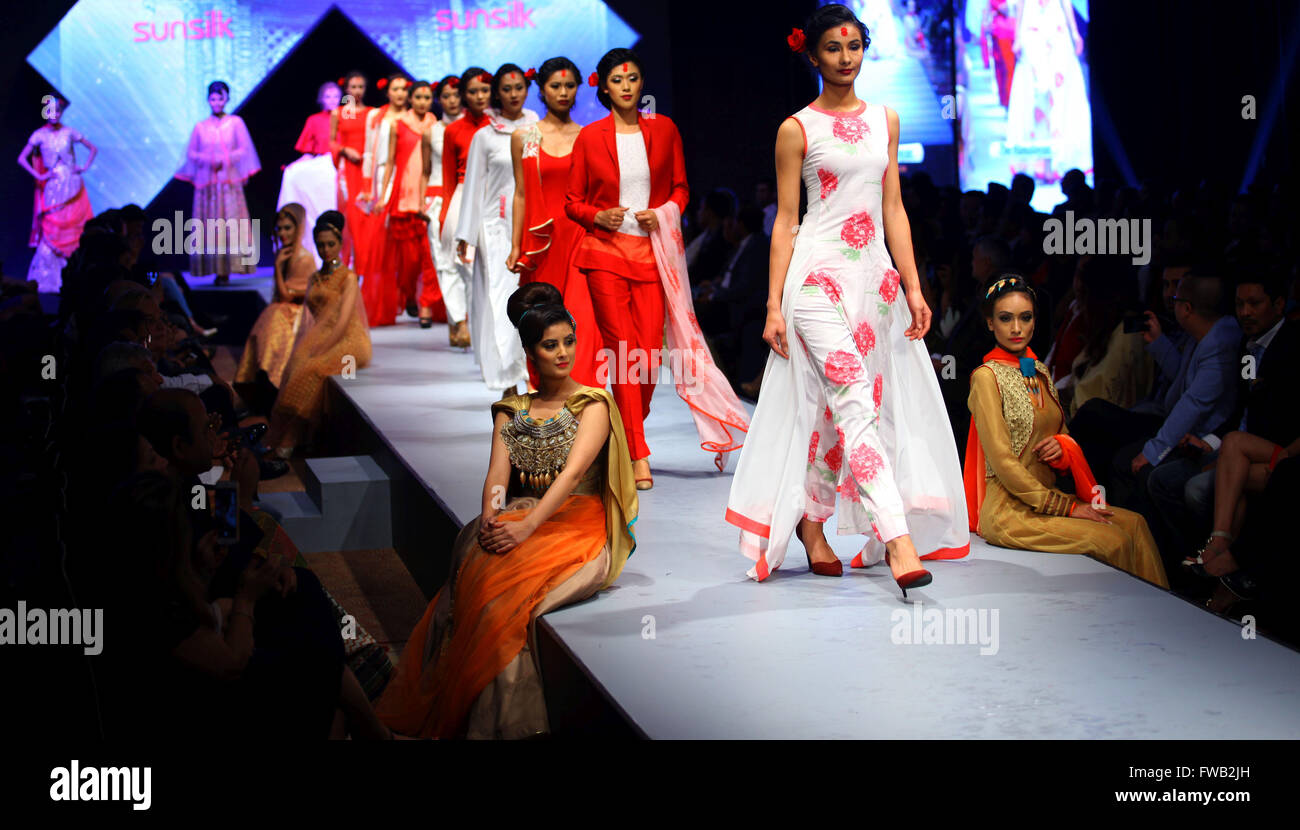 Nepal fashion hi-res stock photography and images - Alamy