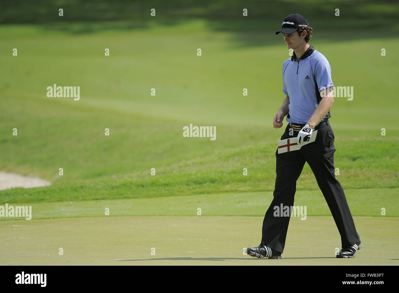 Ponte Vedra Beach, Florida, USA. 7th May, 2008. Justin Rose paces off ...