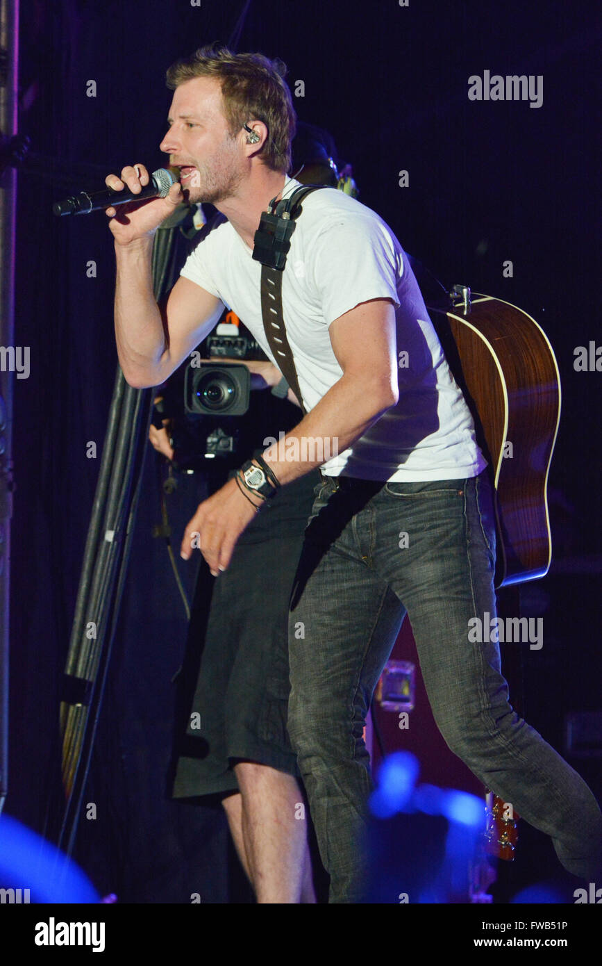 Las Vegas, Nevada, USA. 3rd Apr, 2016. Country music singer Dierks ...