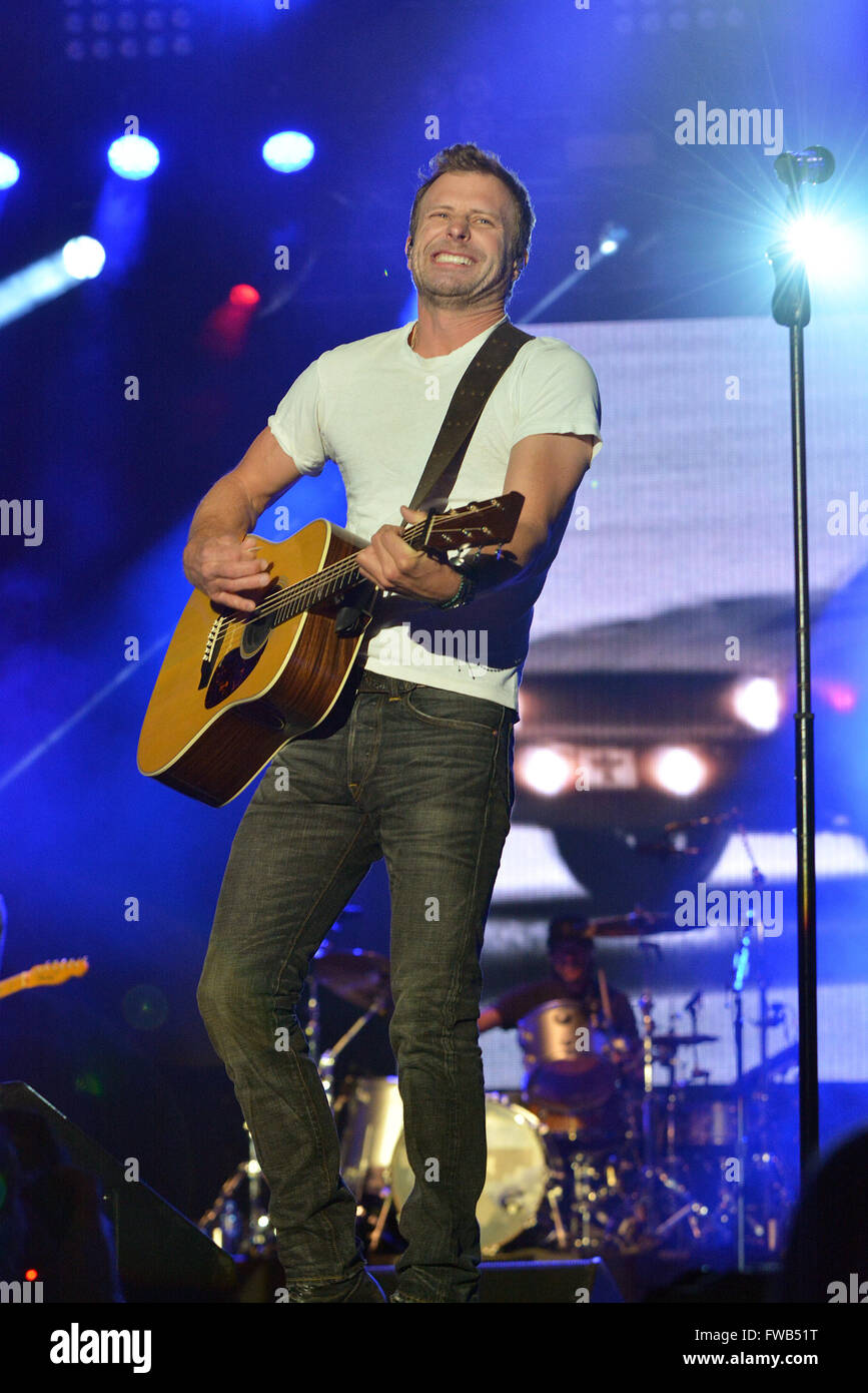 Las Vegas, Nevada, USA. 3rd Apr, 2016. Country music singer Dierks ...