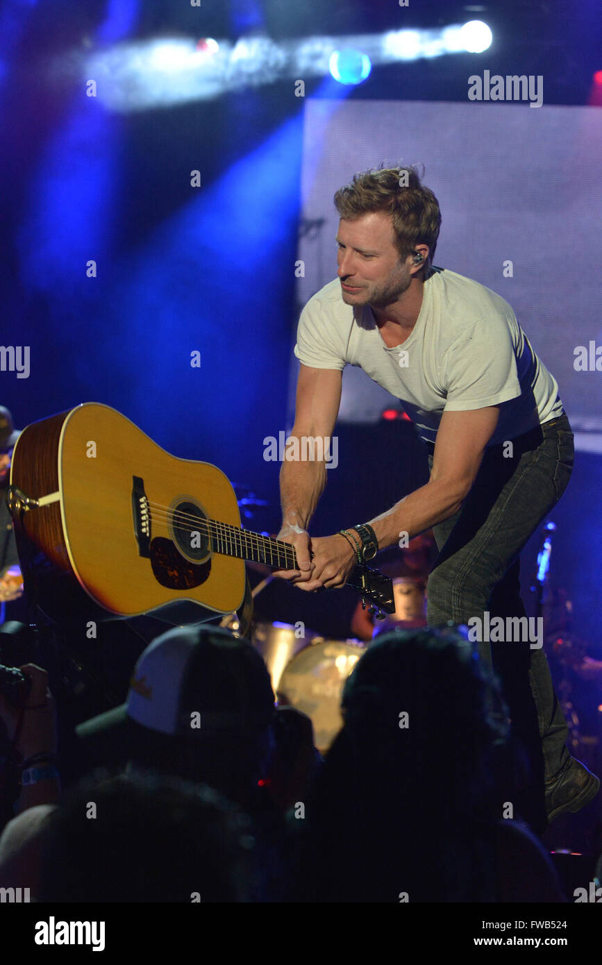 Las Vegas, Nevada, USA. 3rd Apr, 2016. Country music singer Dierks ...