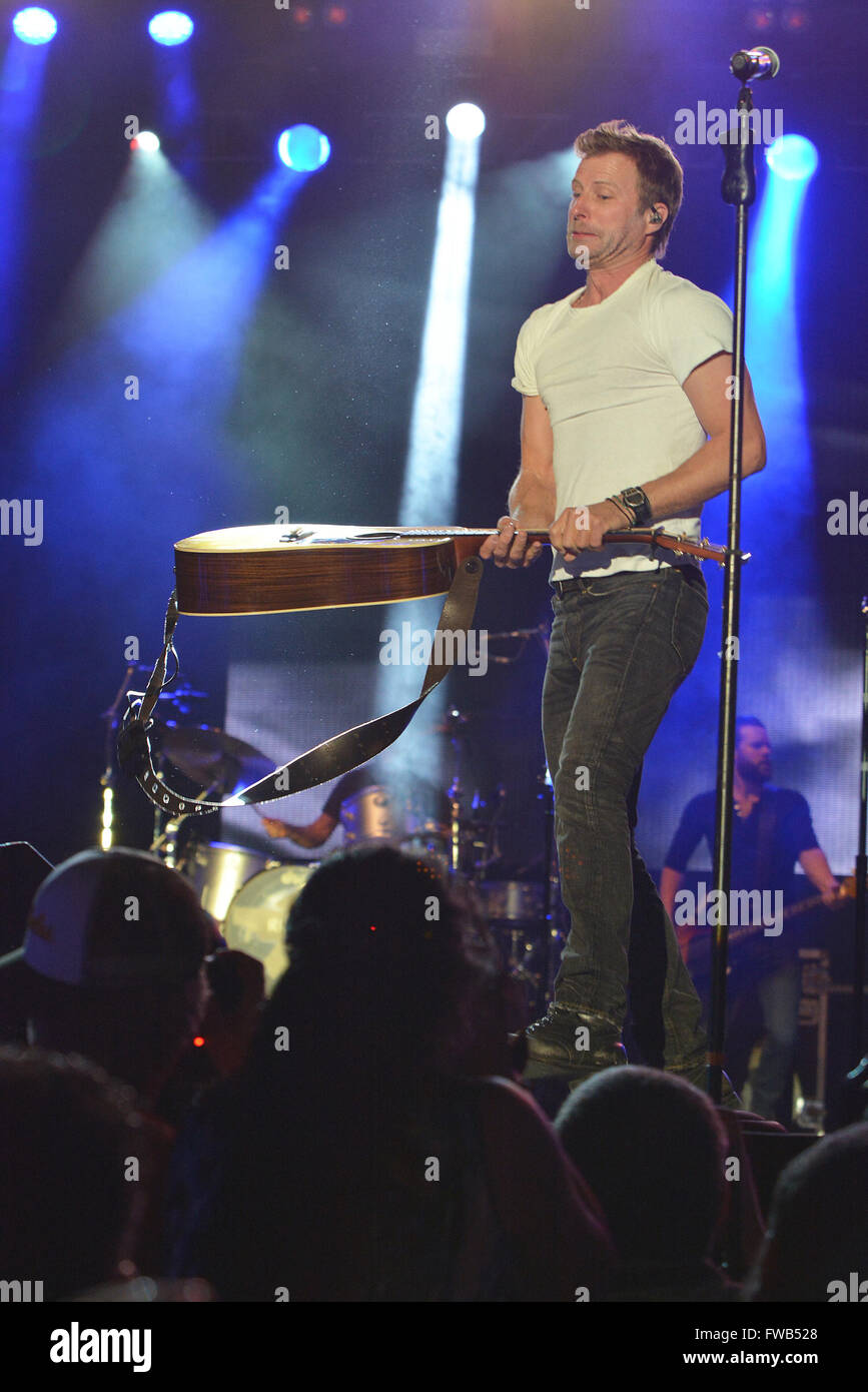 Las Vegas, Nevada, USA. 3rd Apr, 2016. Country music singer Dierks ...